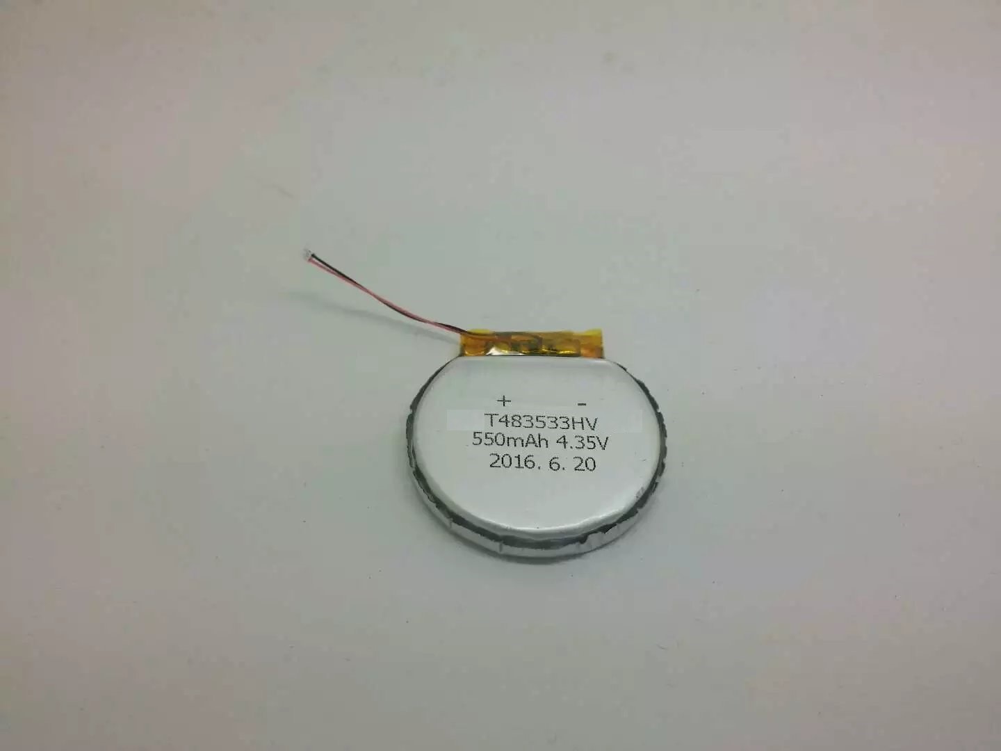 Circular, thin, shape-free and high energy density Lithium Polymer ...